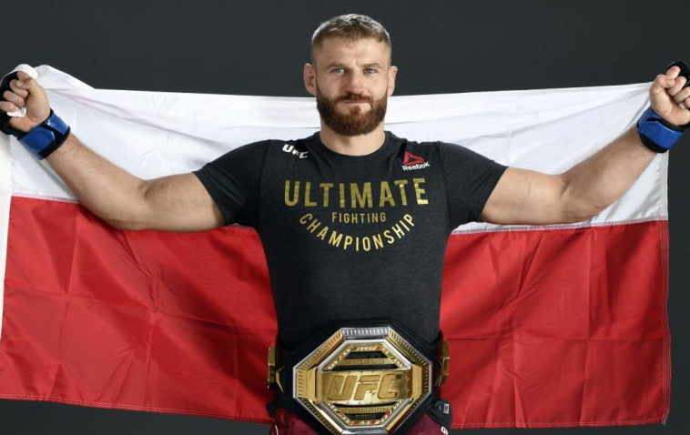 10 grudnia Jan Błachowicz powalczy o pas UFC w kategorii półciężkiej ...