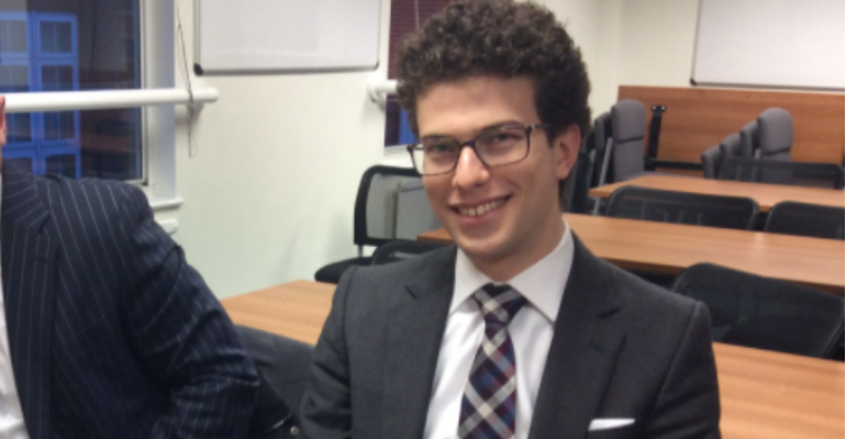 19-letni haker Raphael Gray zhakował ponad 6500 kart kredytowych. Inny ...